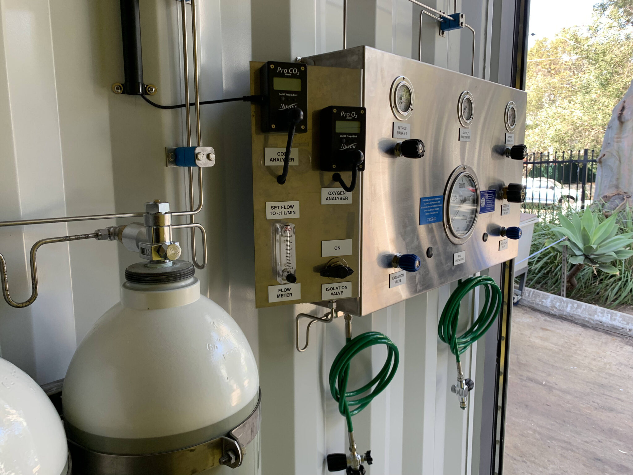 - PRO-DIVING SERVICES PTY LTD